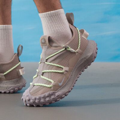 NIKE耐克男子ACG MOUNTAIN FLY LOW GTX SE运动休闲鞋IB7328-003