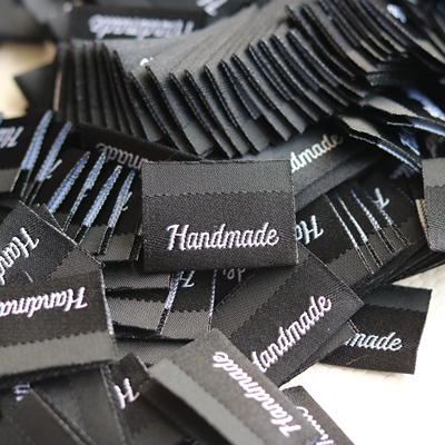 通用handmade手写英文织唛大肠发圈对折布标服装包包辅料领标设计