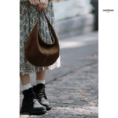 HADRIAN哈德良正品麂皮系列头层牛皮单背斜挎手提月牙女包H25886