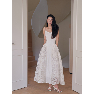 夏季白月光复古收腰小白吊带裙