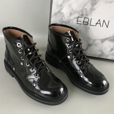 时尚舒适正品低跟马丁靴