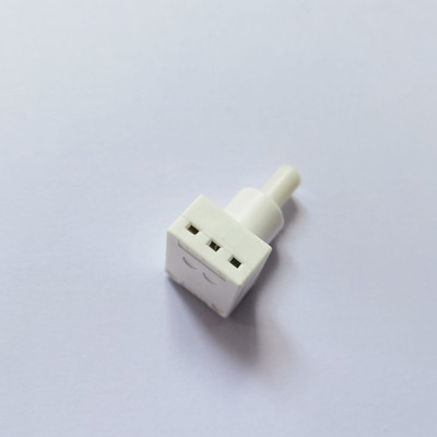 全新原装 汽车顶灯开关按动开关自复位开关SPED210203白色