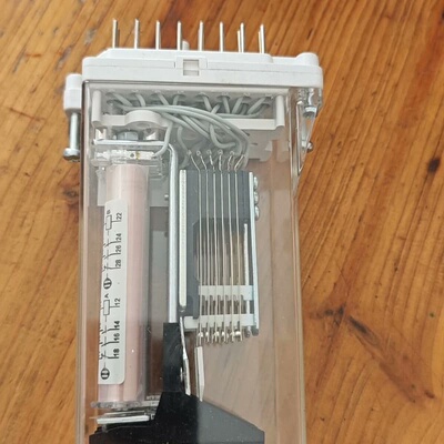 ABB RXSF1系列继电器，型号RK271-006-AN，--议价商品