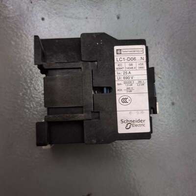 施耐德LC1-D0610交流接触器，25A，三相，额定电压6--议价商品