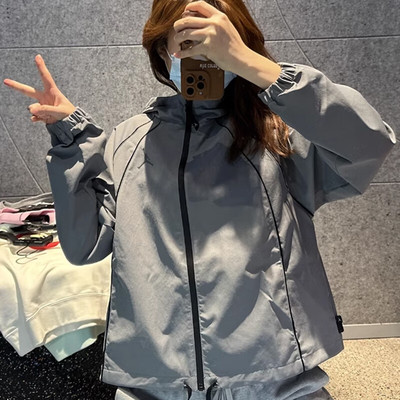 Jordan耐克女防泼水梭织夹克外套