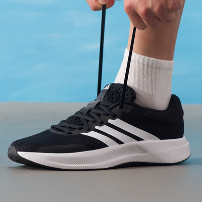 阿迪达斯男子运动轻便透气跑步鞋