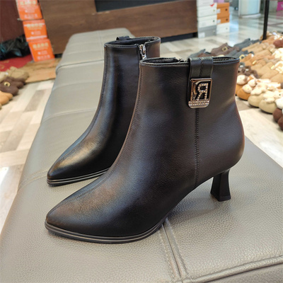 实体店女鞋2025冬加绒保暖欧美风细跟短靴中跟时装靴巨一35152