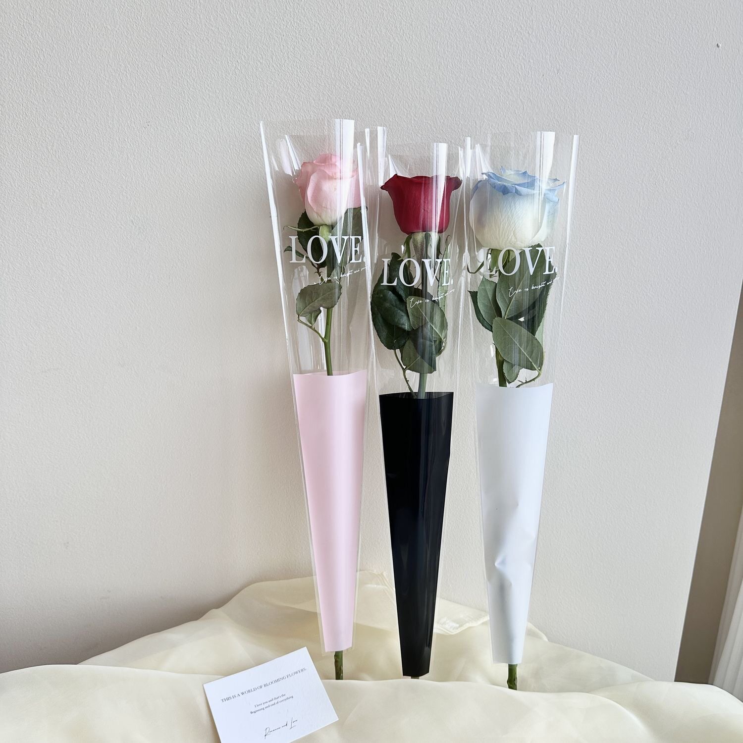 LOVE字母透明花束包装纸手工花艺七夕节摆摊花店工厂直销