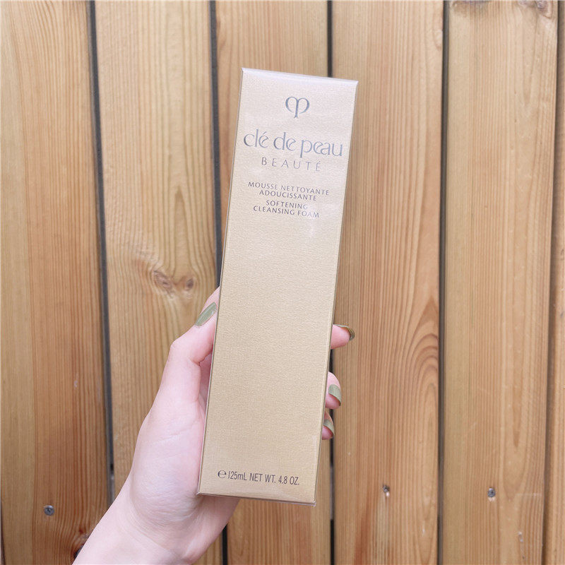 滋润 CPB肌肤之钥 CLE DE PEAU 泡沫洁面乳洗面奶 110ml 125ml