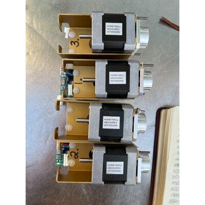 Honeywell MEASUREX 还有2个要的联系 备件/咨询