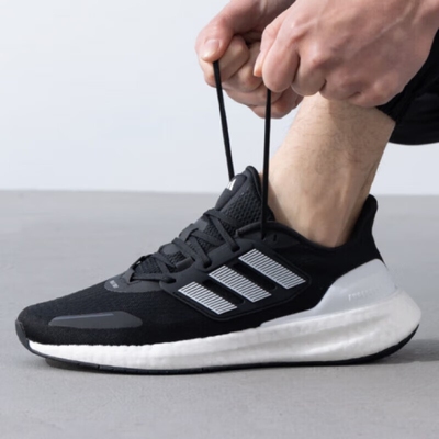 阿迪达斯PUREBOOST23缓震跑鞋