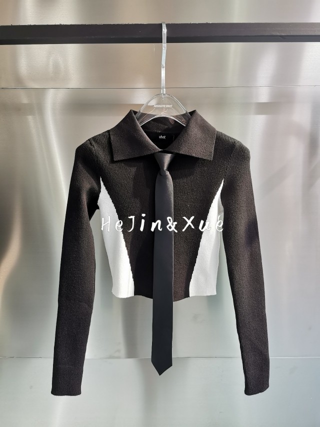 UHOT诱货2023秋冬新款针织上衣配领带黑白拼接针织上衣_虎窝淘