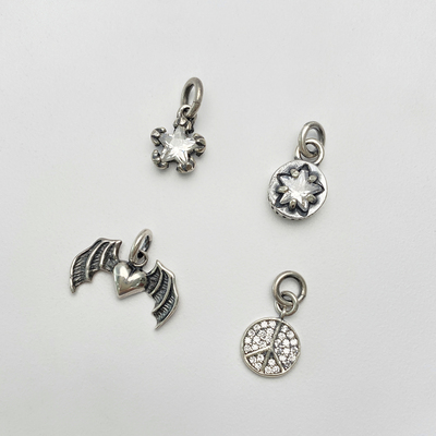 不拘925做旧小吊坠星星蝙蝠和平单戴叠戴小众甜妹酷飒锁骨链挂坠