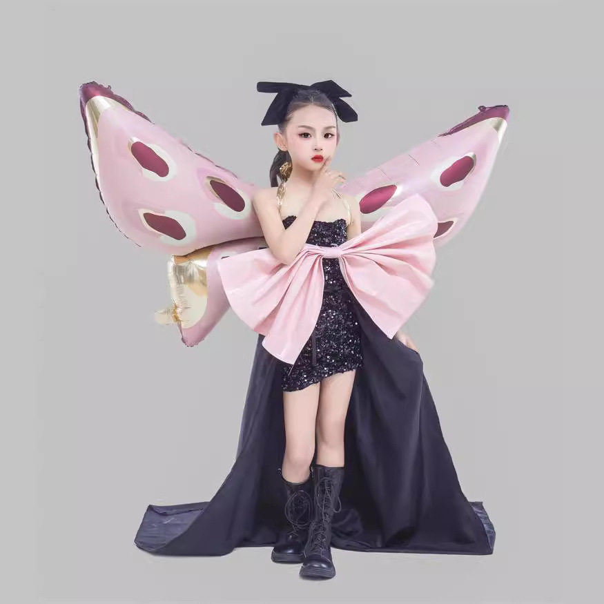 女童潮服爱豆表演打歌服玩偶主题走秀服大蝴蝶翅膀粉黑色奇异设计