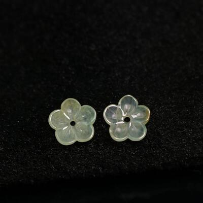 一对冰种飘黄翡天然A货翡翠梅花
