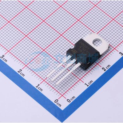 STP240N10F7 TO-220 场效应管(MOSFET)  N沟道 100V 110A