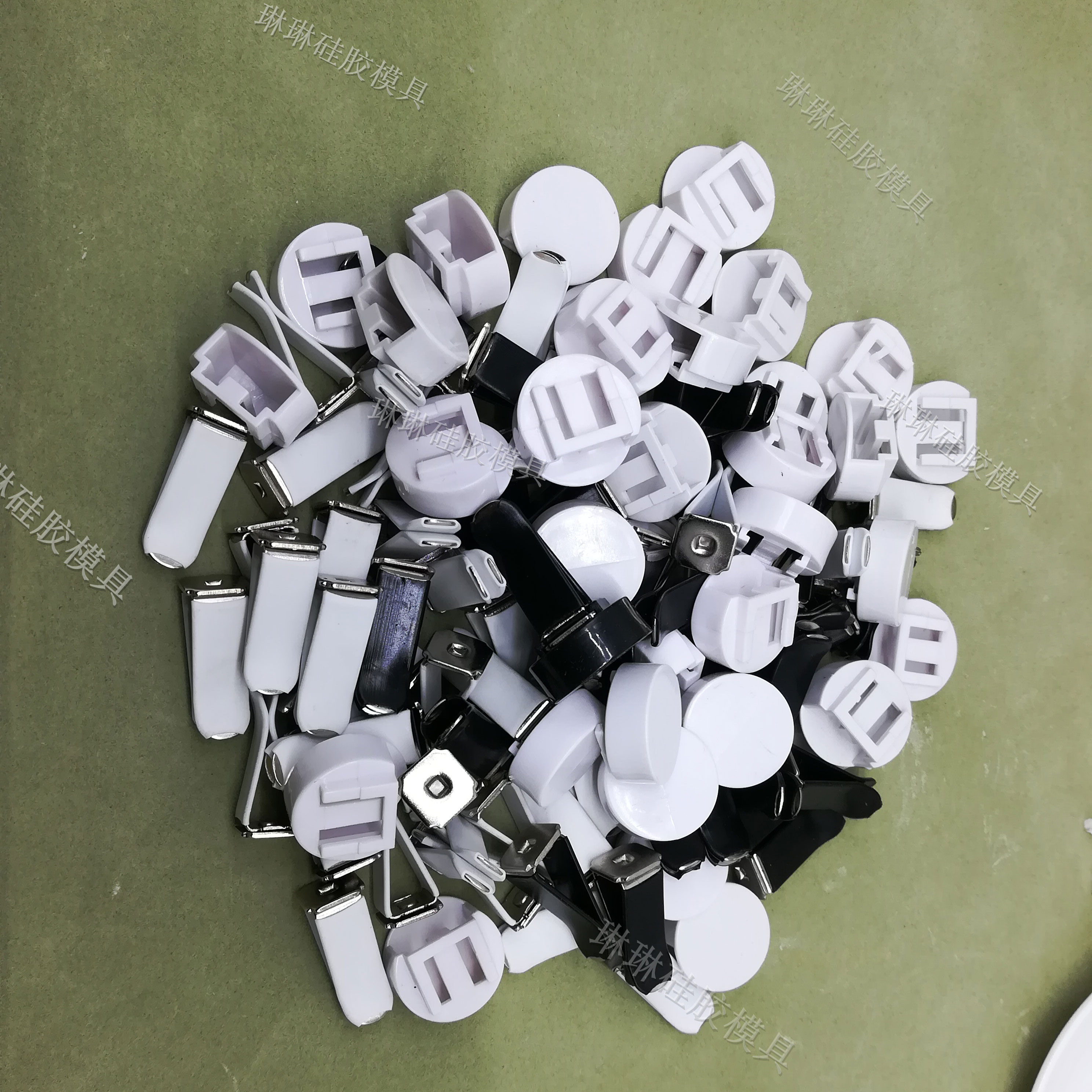 出风口香水夹子 汽车香水夹子 大香薰石膏 风口配件出风口卡槽