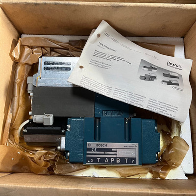 Bosch Rexroth B810065264 B810027159 Servoventil Krauss Maffe