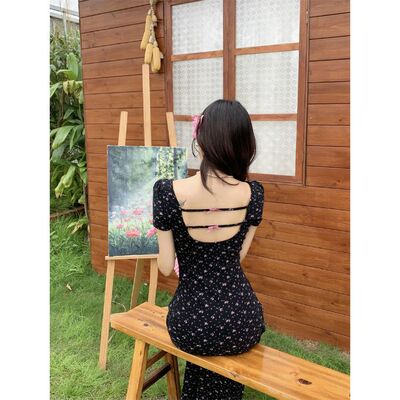 法式小个子性感露背黑色碎花连衣裙子女夏季2025新款收腰包臀长裙