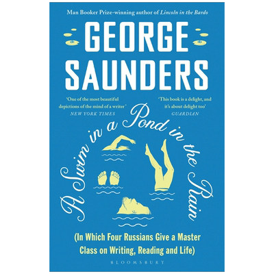 英文原版在雨中的池塘里游泳