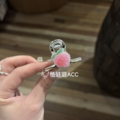 652014韩国东大门Trois de LEI新款高级质感粉色爱心小抓夹