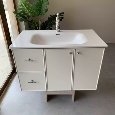 小红书奶油风浴室柜橡木实木烤漆