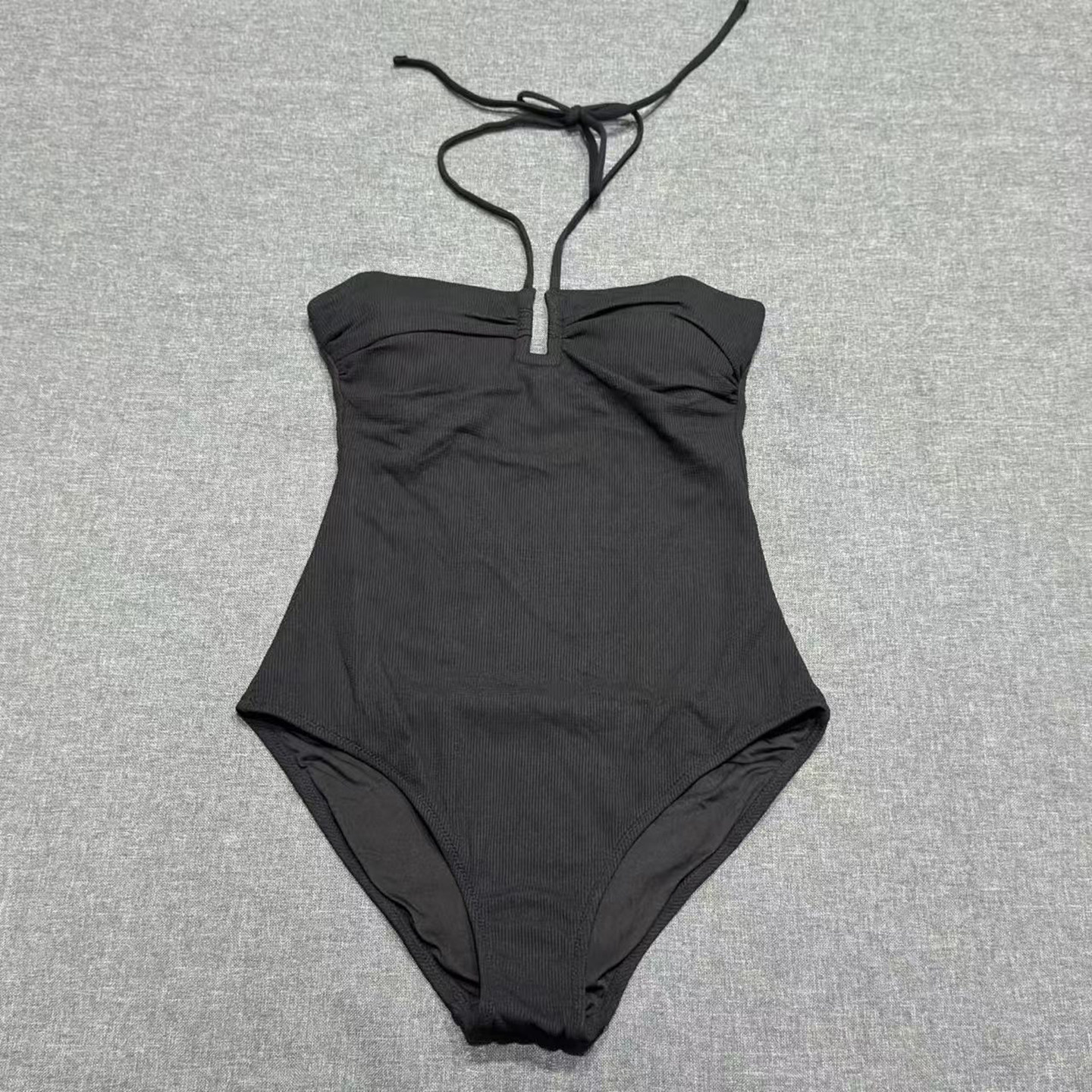 出口欧美女士成人抹胸挂脖U型环竖条波浪纹路简约三角连体游泳衣