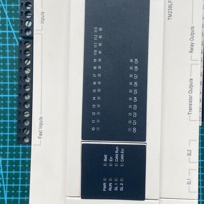 TM238LFAC24DR238系列PLC 全新