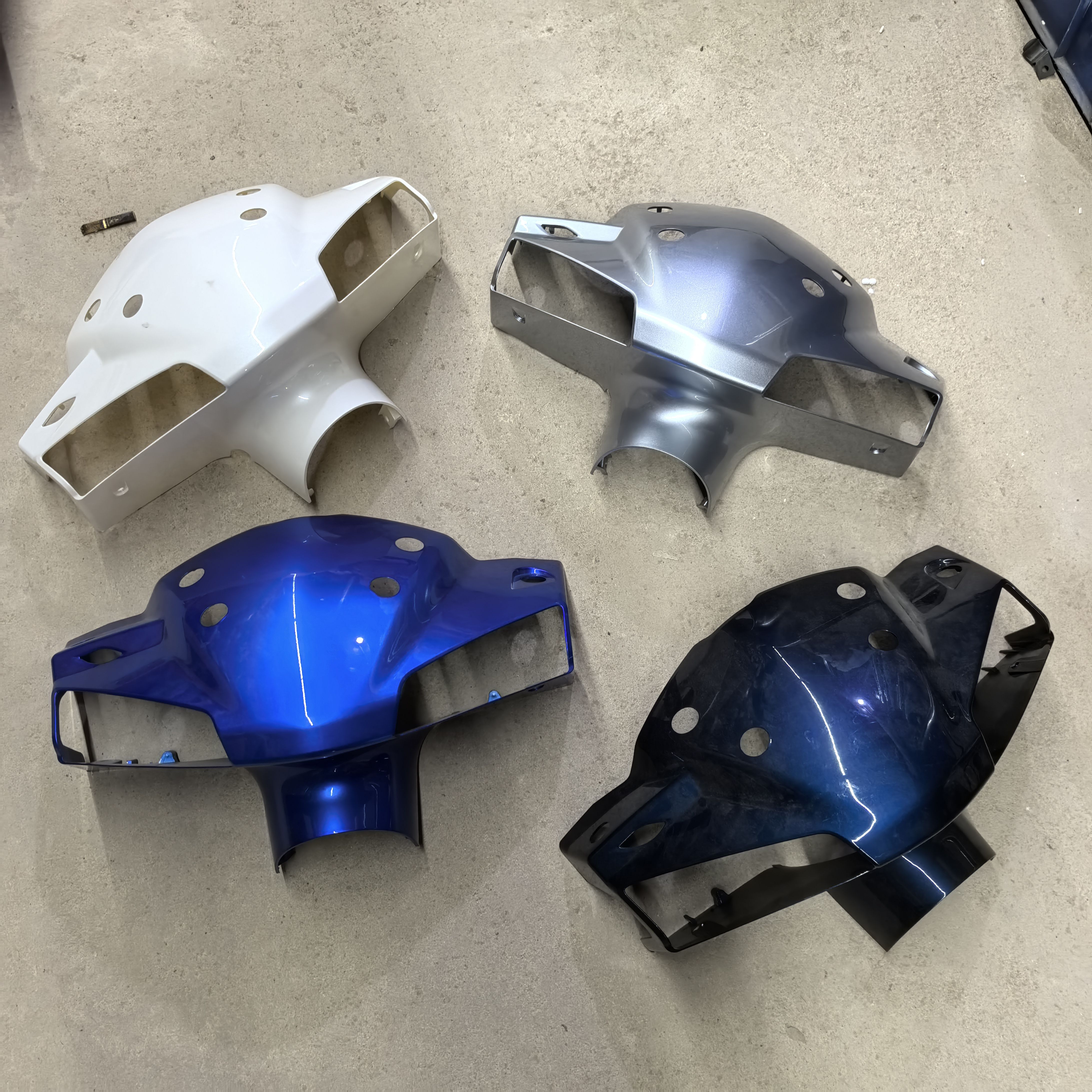 宗申摩托车配件原厂ZS125T-20A潮ZT3F方向把前护罩导流罩灯箱灯壳