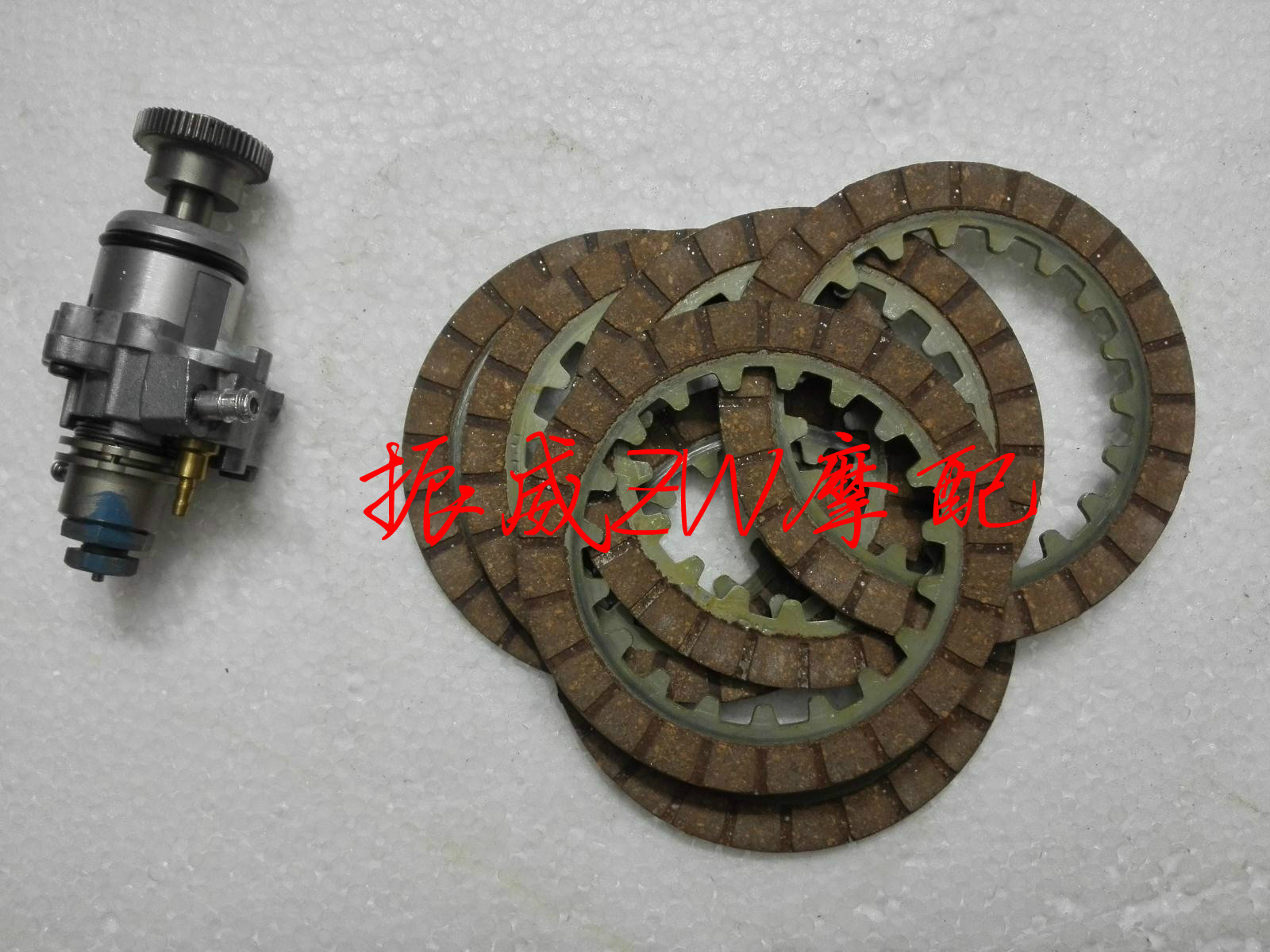 重庆雅马哈摩托车配件发动机离合器摩擦片重庆CY80进口上机油泵