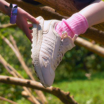 阿迪达斯女子运动休闲鞋