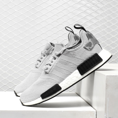 三叶草中性运动休闲鞋正品Adidas