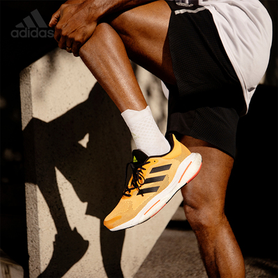 Adidas/阿迪达斯男子跑步鞋
