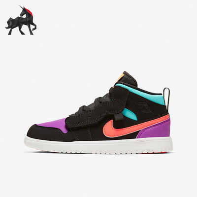 耐克大童休闲运动板鞋