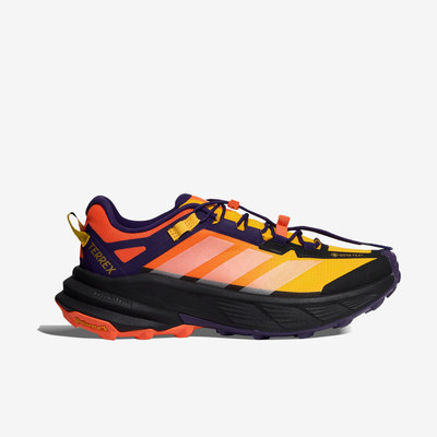 Adidas阿迪达斯正品TERREX男女防水轻量运动登山鞋/徒步鞋KZ7355