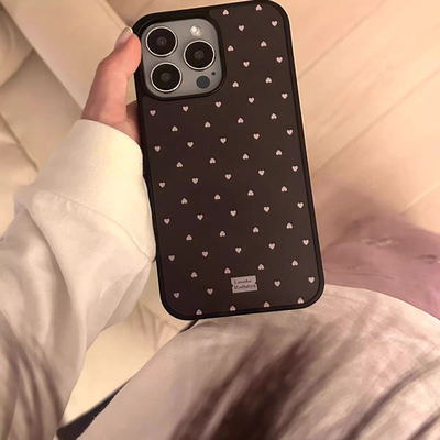 栗棕爱心温柔百搭亚克力黑边亮面磨砂磁吸适用苹果16promax手机壳iPhone15lus14Pro13mini保护套12ins防摔