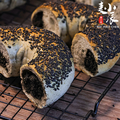 黑芝麻夹心贝果面包健身代餐