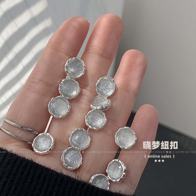 晓梦精致轻奢衬衫小扣子小众设计几何连衣裙扣开衫旗袍衣领纽扣