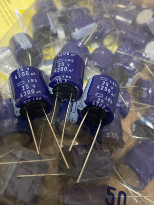 25V4200UF 黑金刚 蓝袍电容器 18*20 LBG可代25V4700UF/25V3900UF