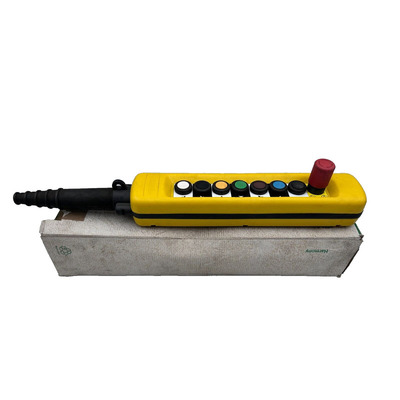 TELEMECANIQUE XAC-A087631418Z BOITE PENDANTE 8 BOUTONS