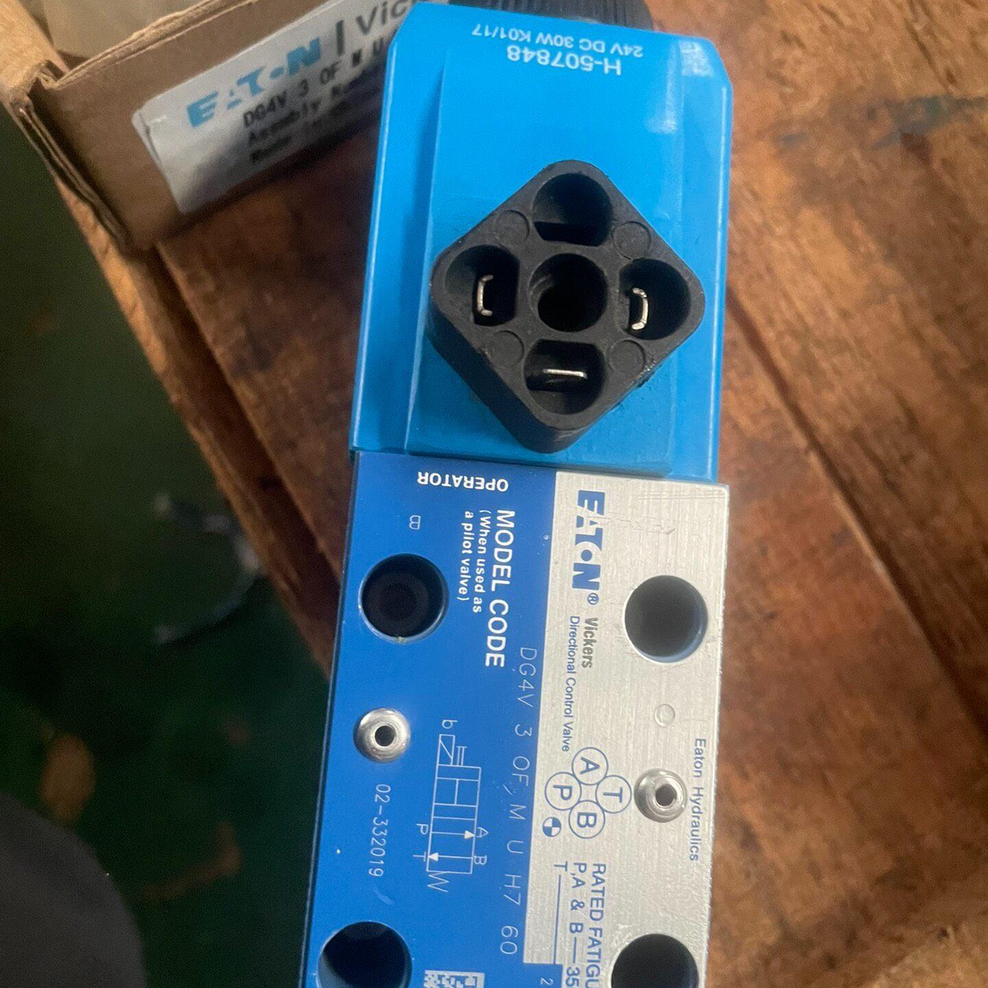 DG4V 3 OF/M U H7 60 液压方向控制阀 工业液压元件议价维修