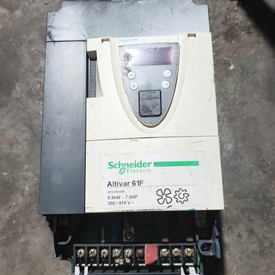 ATV61FHU55N4Z 变频器 5.5KW 380V 工业调速装置议价维修