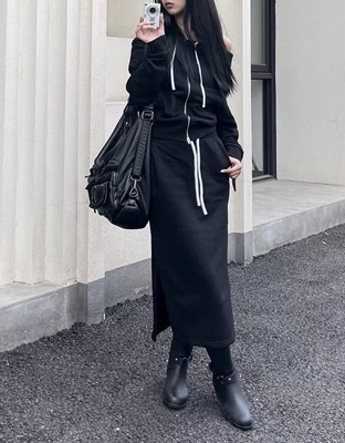 侧开叉卫衣直筒抽绳过膝半身裙