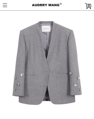 AUDREYWANG独特袈裟领钉珠修饰西装春秋无扣长袖外套女