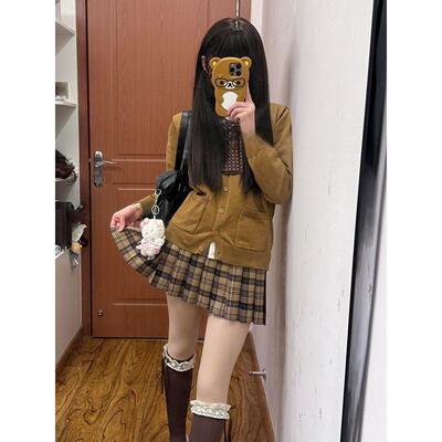 胖MM大码JK制服针织棕色开衫毛衣外套秋冬款小棕格短裙制服一套女