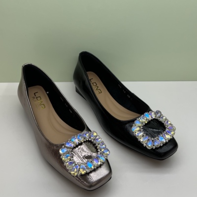 亮点女人专柜鞋2025春季款1693休闲舒适方头水钻浅口低跟女单鞋2