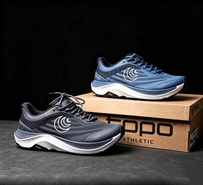 Topo x vibram轻量缓震透气网面缓震回弹男款公路跑步运动鞋M081