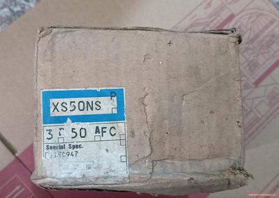 全新日本寺崎断路器XS50NS 3P 50A ，原装正品外盒骏营议价商品