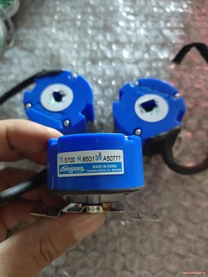 多摩川编码器TS5700N8501  成色如图所示，功能正常议价商品