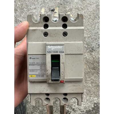 施耐德NSC100B,100A断路器空开,拆机下来,骏营商贸—议价